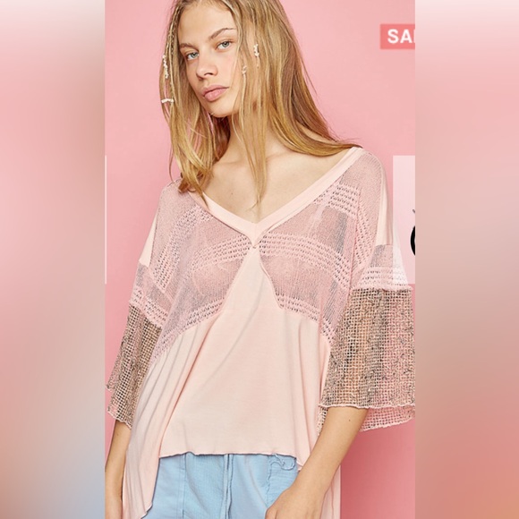 POL | Tops | Pink Lightweight Top By Pol With Pink And Tan Crochet Angel Arm Detail | Poshmark